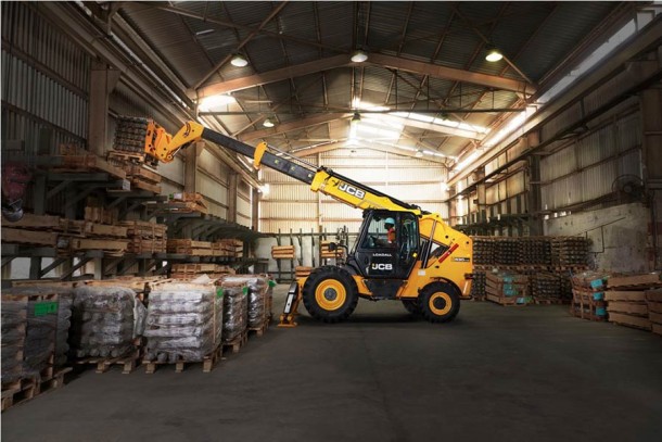 JCB India showcases its ‘Made-in-India’ range of Material Handling ...