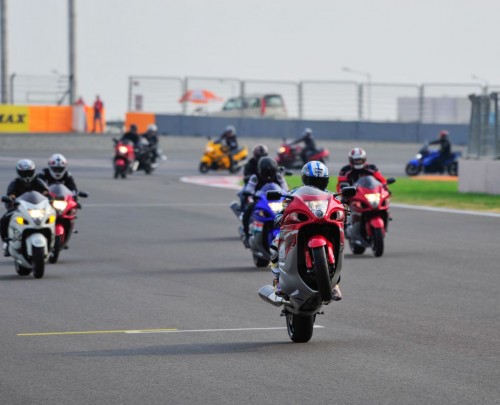 Suzuki Gixxer Cup celebrates Hayabusa Parade with Kagayama (Legendary ...