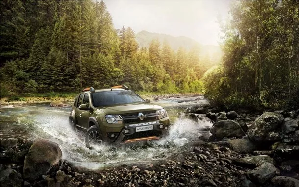 New Renault Duster Adventure launched in 2 new color variants - GaadiKey