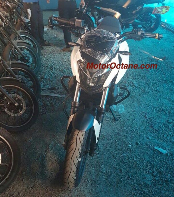 Bajaj Dominar 400 Images Revealed before launch - GaadiKey