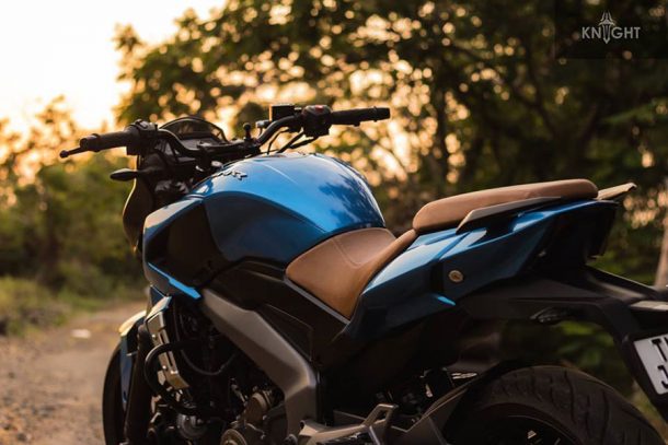 Bajaj Dominar 400 Gloss Metallic Blue Custom Wrap Photos - GaadiKey
