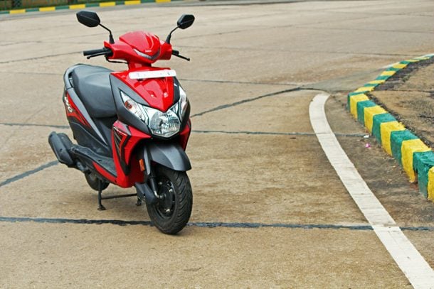 2017 Honda Dio Review (BS4, AHO, Red Sport Dual-tone Variant) - GaadiKey