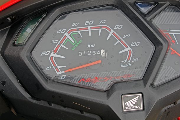 2017 Honda Dio Review (BS4, AHO, Red Sport Dual-tone Variant) - GaadiKey