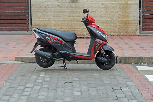 2017 Honda Dio Review (BS4, AHO, Red Sport Dual-tone Variant) - GaadiKey