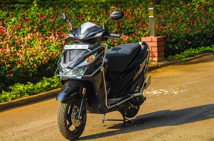 Honda Grazia Review - The Brightest Scooter Yet - GaadiKey