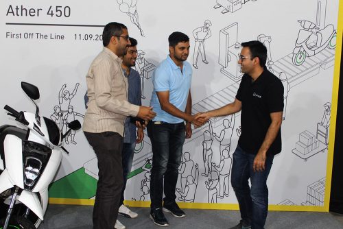 Ather 450 Deliveries Begin: First 10 Customers got the Keys Today ...