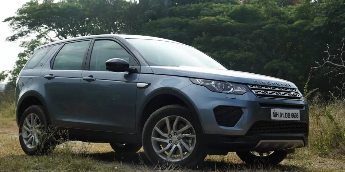 Land Rover Discovery Sport Petrol - Review - GaadiKey