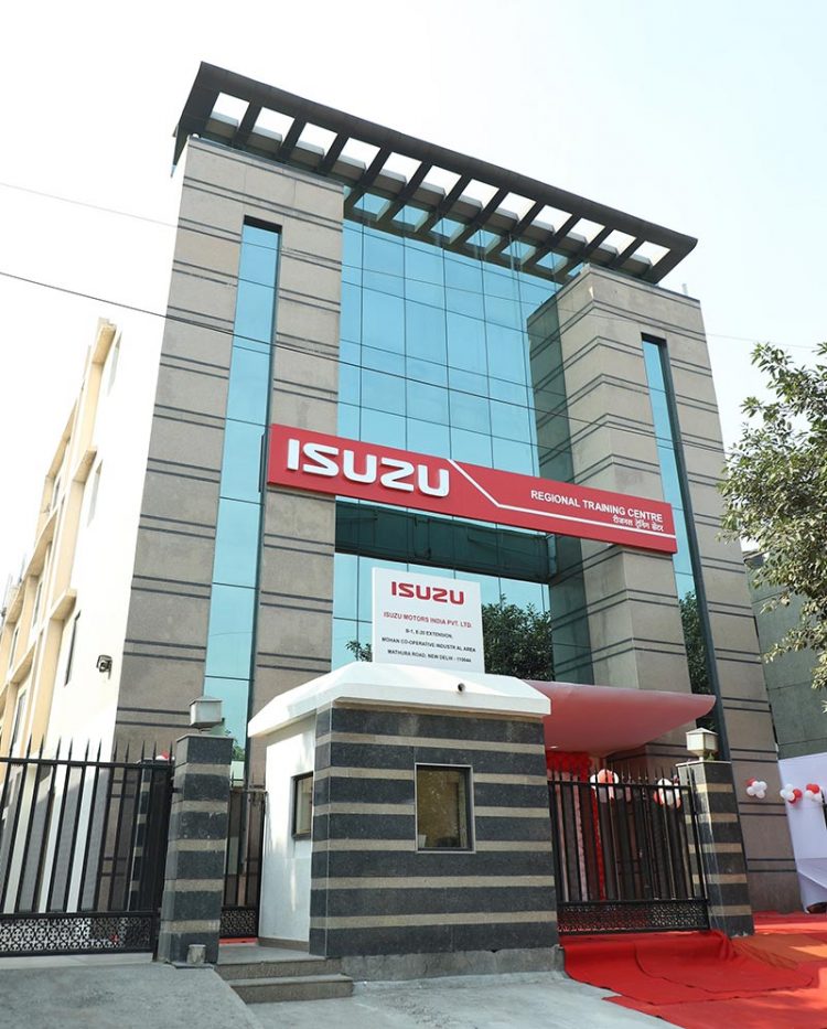 Isuzu Opens New Regional Training Centre in New Delhi - GaadiKey