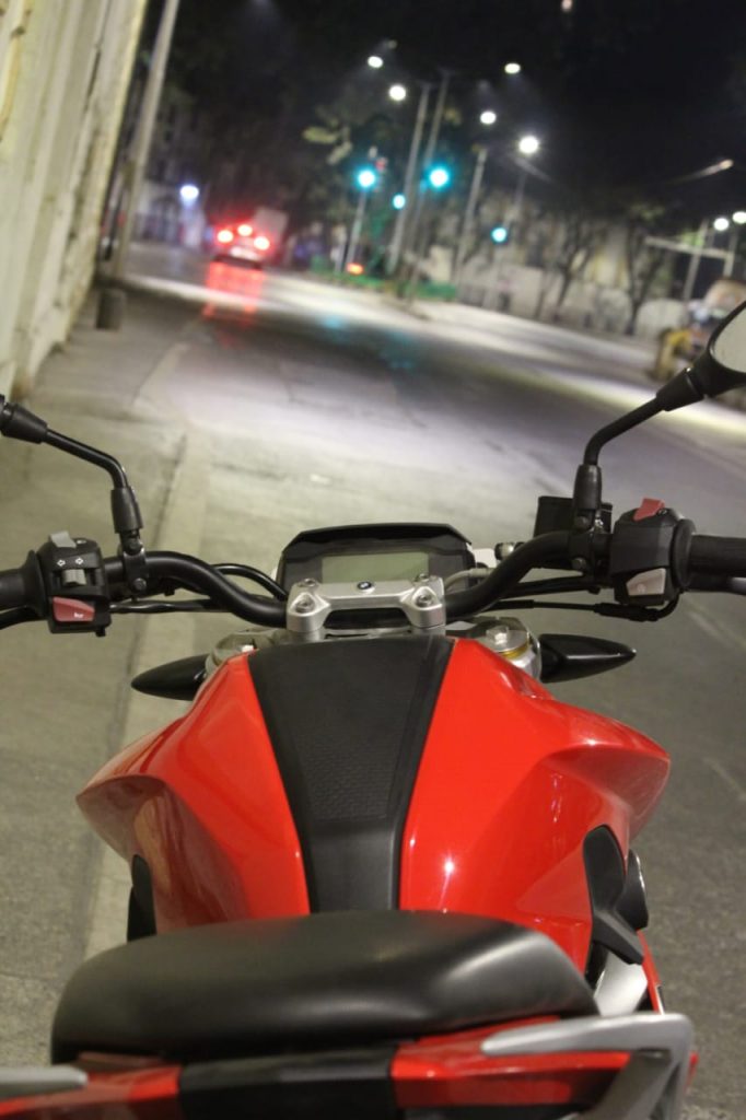 BMW G310R Review - The Indian Bavarian - GaadiKey