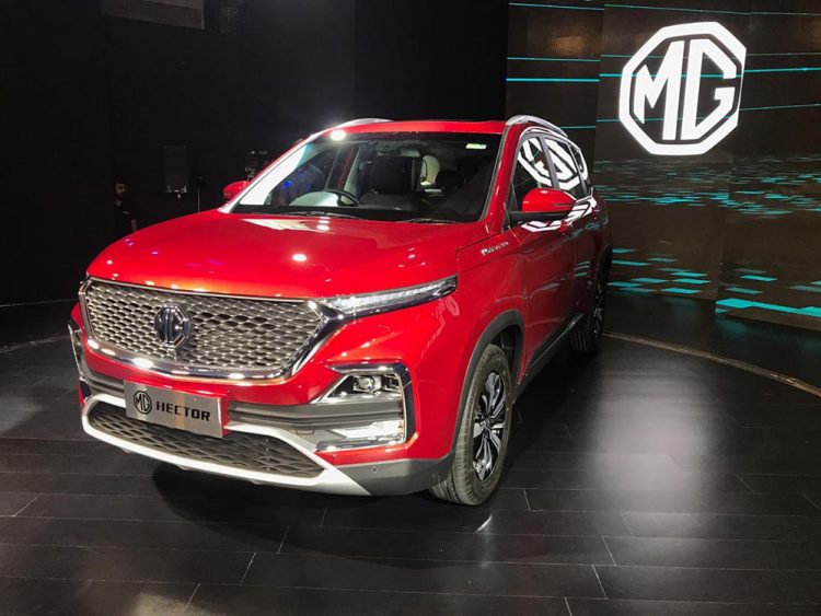 MG Hector unveiled; India's First Internet Car gets 19 Exclusive ...