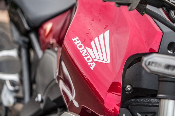 Honda CB300R Review: A Sensible Street Machine - GaadiKey
