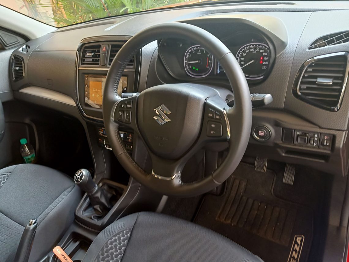 Maruti Vitara Brezza Petrol Review: Better than Diesel? - GaadiKey