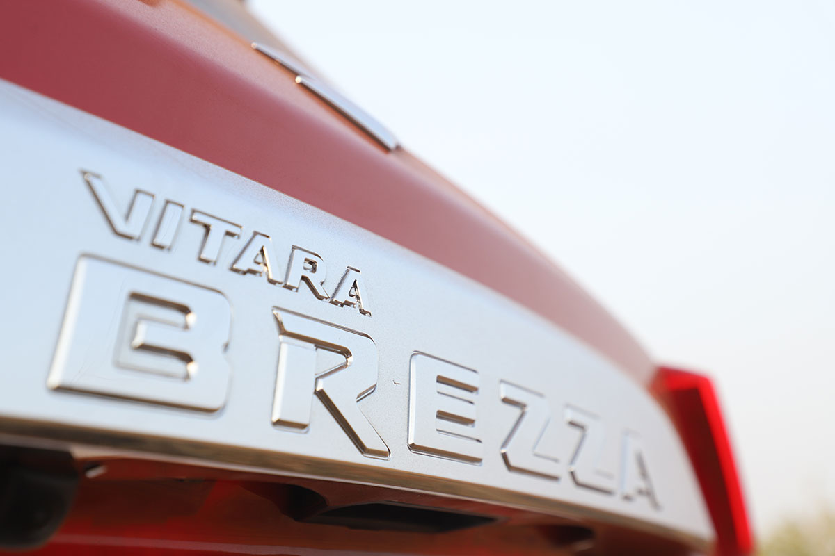 Maruti Vitara Brezza Petrol Review: Better than Diesel? - GaadiKey