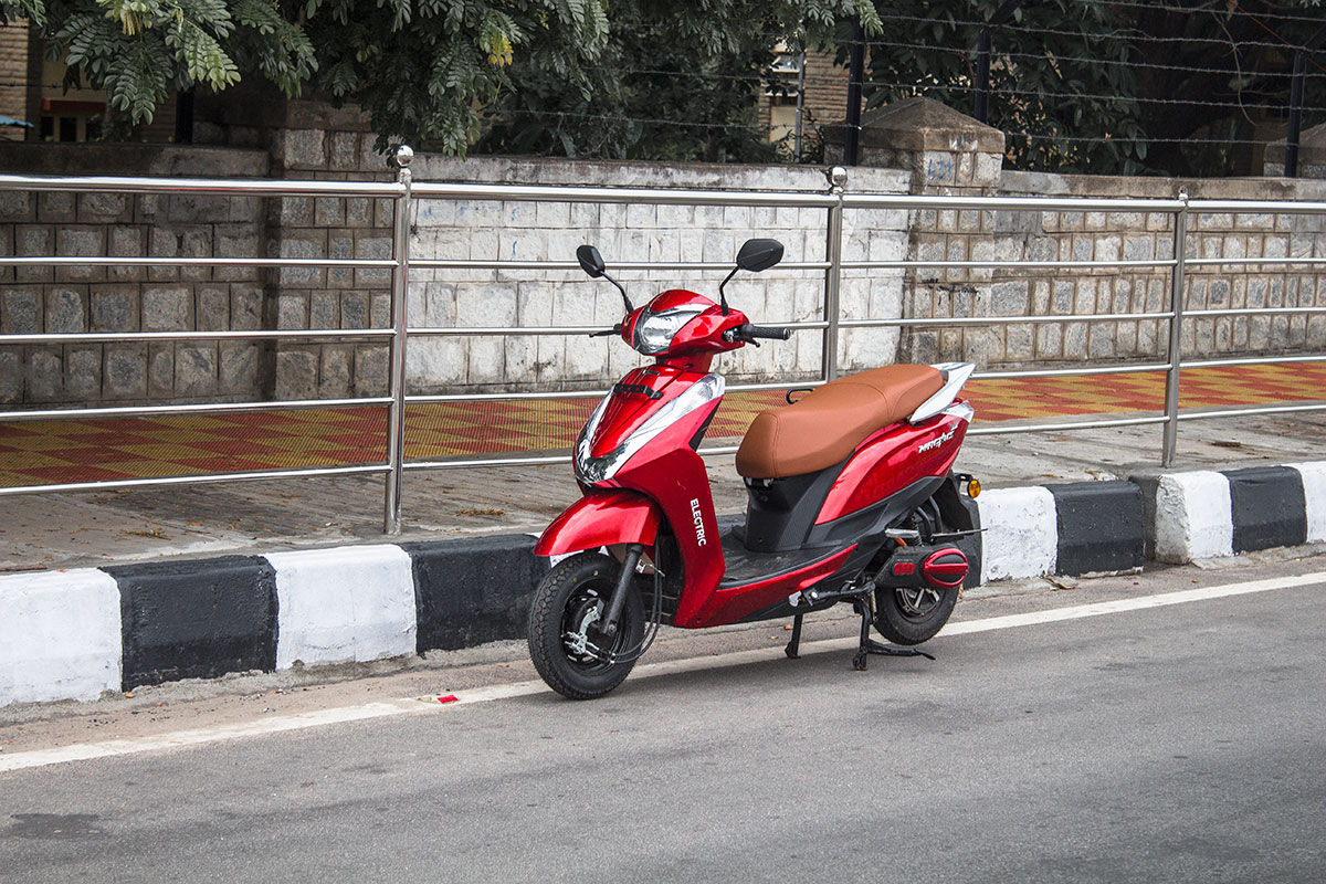 Ampere Magnus Pro Review (Electric Scooter) - GaadiKey