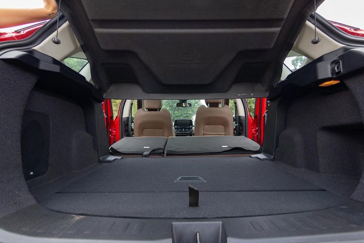 2020 Tata Harrier Diesel Automatic Review (XZA+) - GaadiKey
