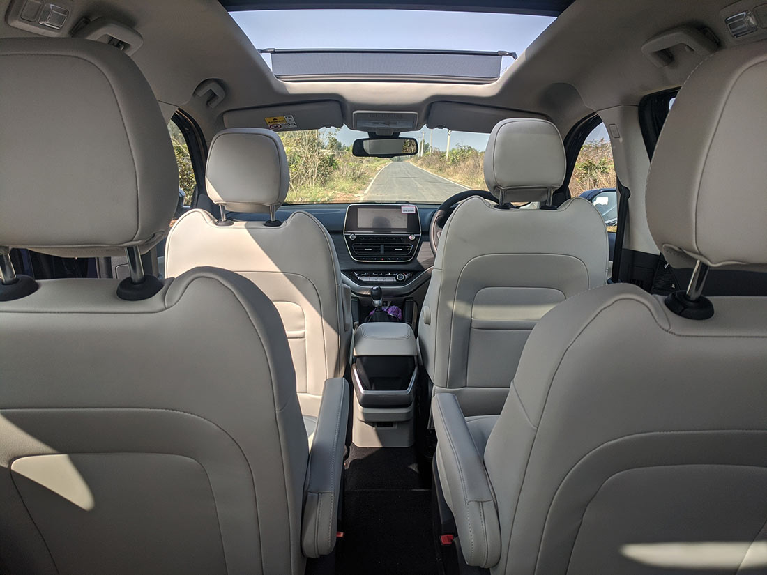 New Tata Safari Review - Solidly Built - GaadiKey