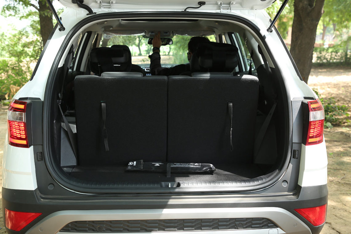 Hyundai Alcazar Review - Better than Safari or Hector Plus? - GaadiKey