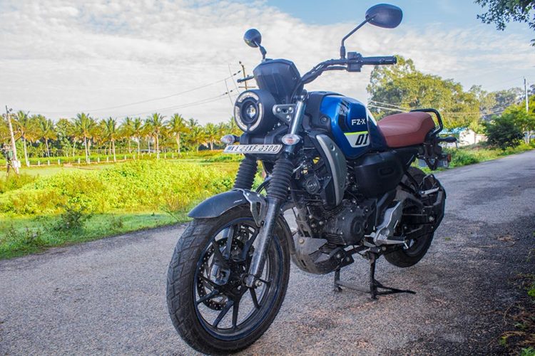 Yamaha FZ-X Review: Best 150cc Motorcycle which money can Buy - GaadiKey