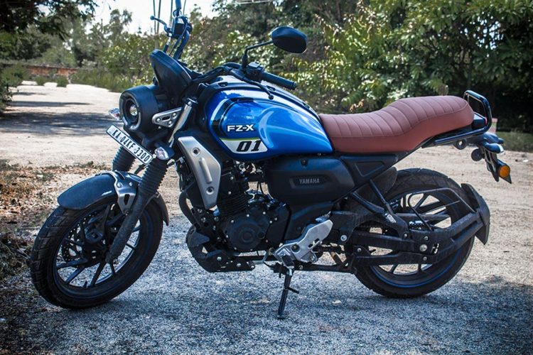 Yamaha FZ-X Review: Best 150cc Motorcycle which money can Buy - GaadiKey