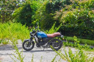 Yamaha FZ-X Review: Best 150cc Motorcycle which money can Buy - GaadiKey