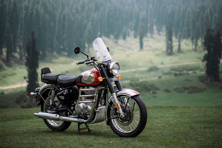 6 Genuine Royal Enfield Classic 350 Accessories which you must know ...