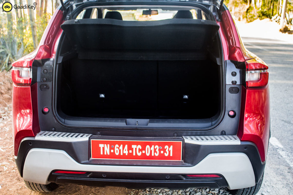 Nissan Magnite CVT Review: A better car than Tata Punch - GaadiKey