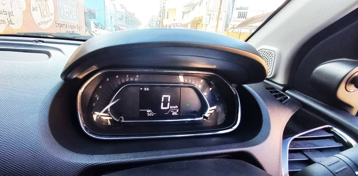 Tata Tiago CNG Review: Peppy and Pocket Friendly (Rs 2 per Km) - GaadiKey