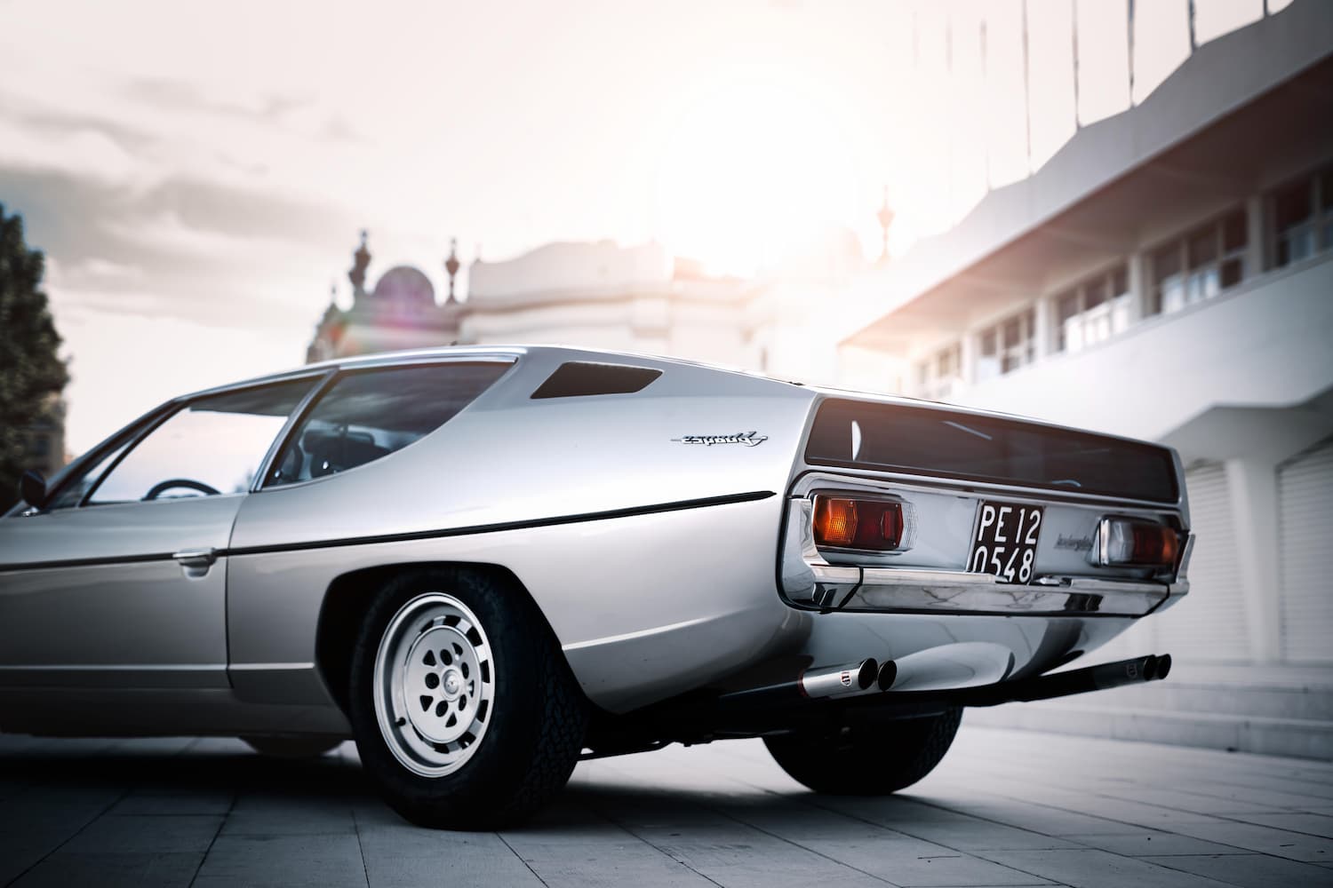 Lamborghini celebrates Espada 400 GT - Legendary Lambo with V12 engine ...