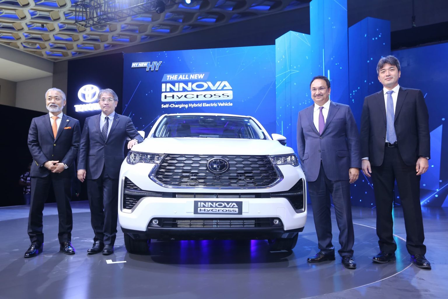 Toyota Innova HyCross - Self-charging Hybrid Electric revealed - GaadiKey