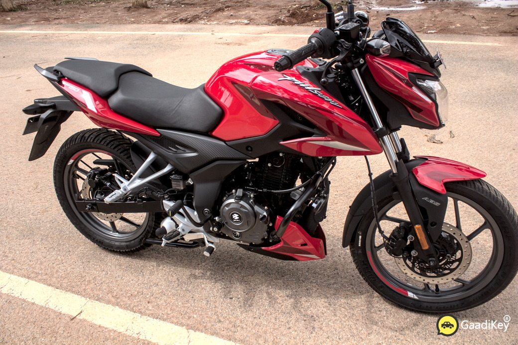 2023 Bajaj Pulsar P150 Photos: Racing Red - GaadiKey