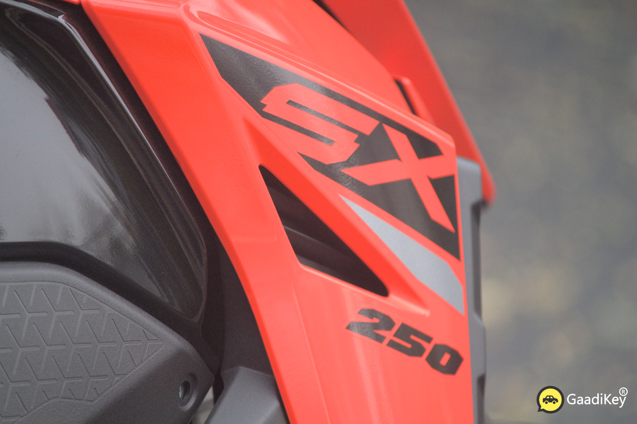 Suzuki VStrom SX 250 Review - You beauty, Take my Money - GaadiKey