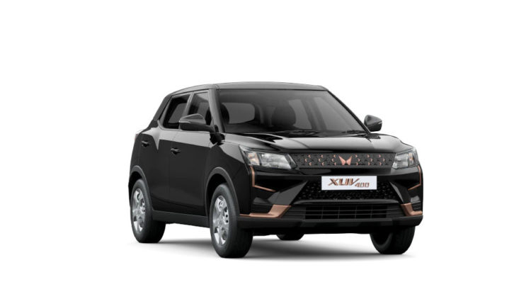 Mahindra XUV400 Colors: Blue, White, Grey, Black - GaadiKey