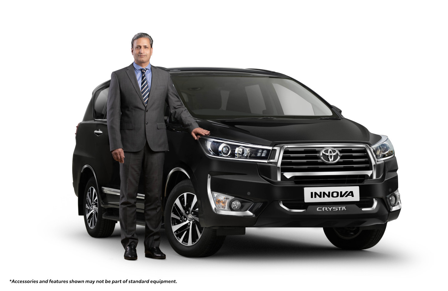 Toyota opens Bookings for New 2023 Innova Crysta - GaadiKey