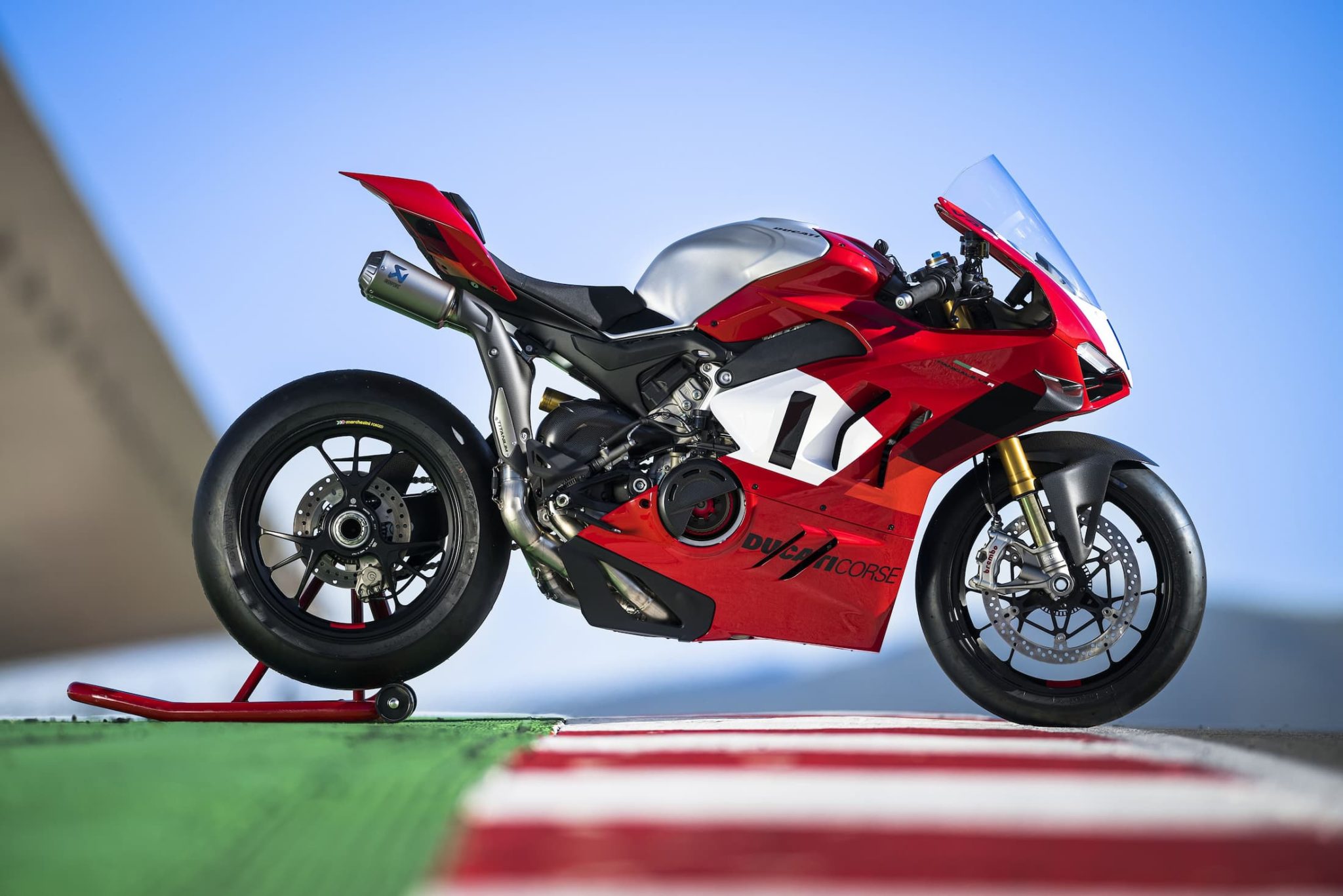 Ducati launches Panigale V4 R in India at Rs 69.99 lakhs - GaadiKey