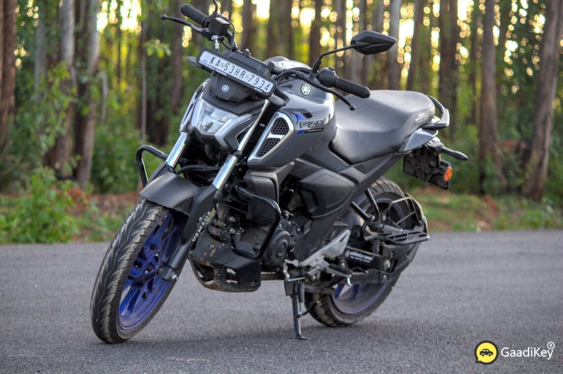 Yamaha FZ-S Version 4.0 Review: Revs your heart - GaadiKey