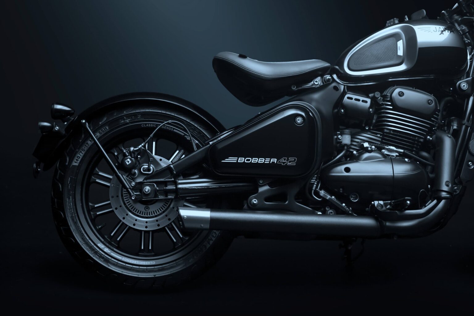 2023 Jawa 42 Bobber Black Mirror launched at Rs 2.25 Lakhs - GaadiKey