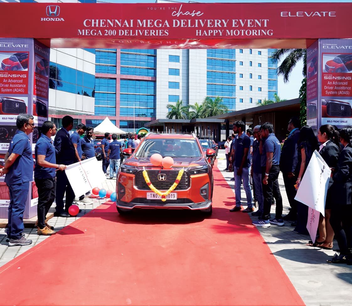 India Auto Industry Trends Nov 2025: SIAM Sales Report Shows Record ...