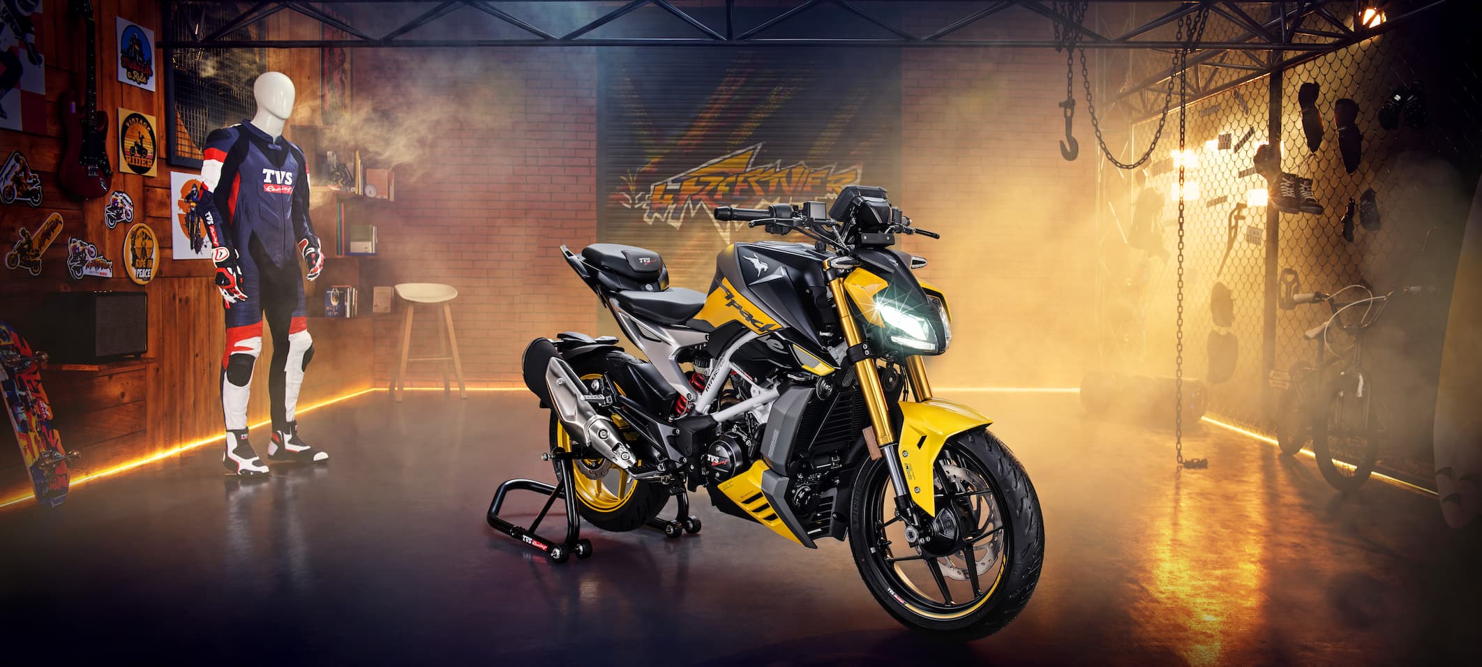 TVS Apache RTR 310 launched in India at Rs 2,42,990 - GaadiKey