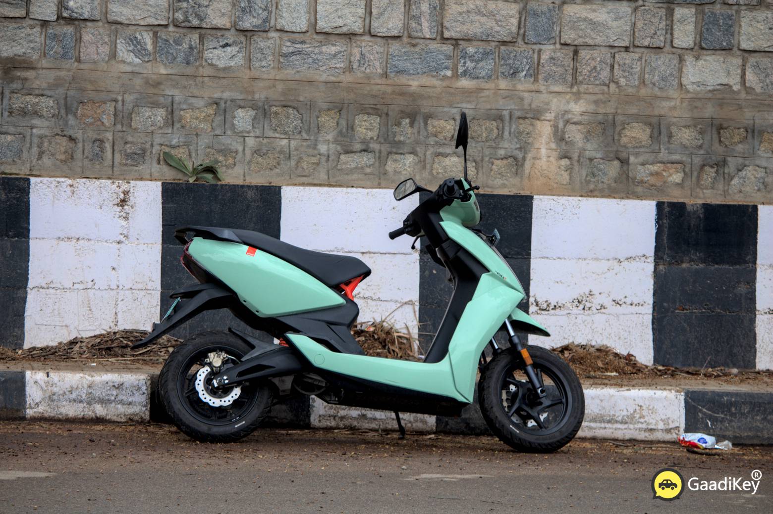 Ather 450S Review: Race against the Charging Time - GaadiKey