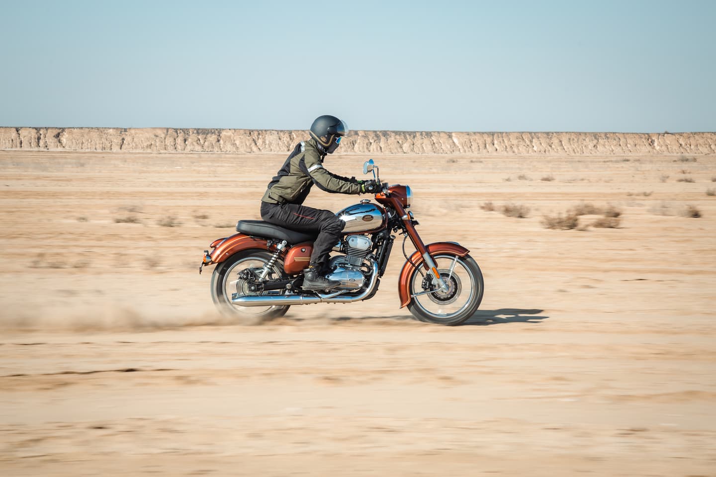 New 2024 Jawa 350 motorcycle launched at Rs 2,14,950 - GaadiKey