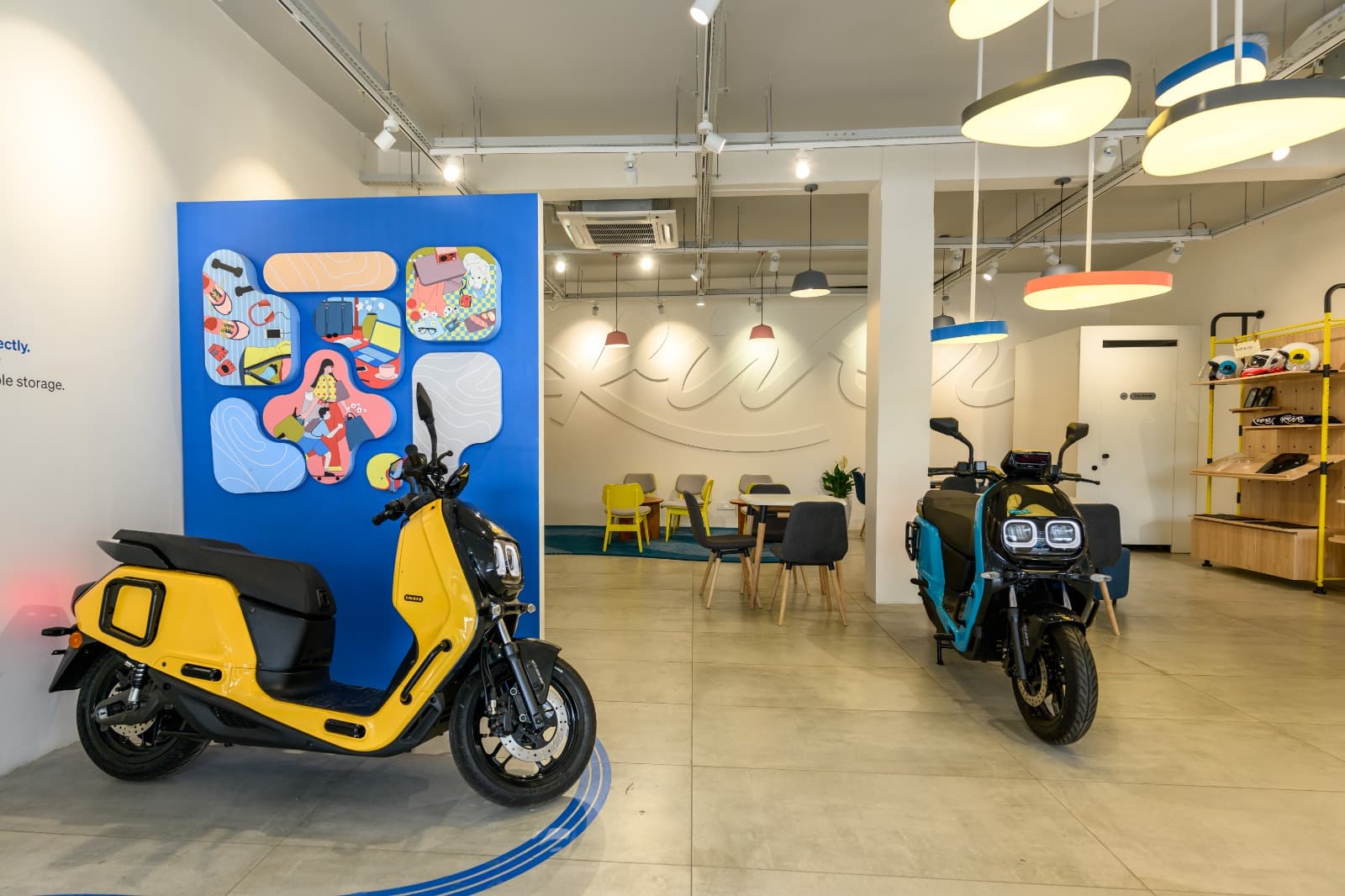 River opens its new store in Hyderabad - GaadiKey