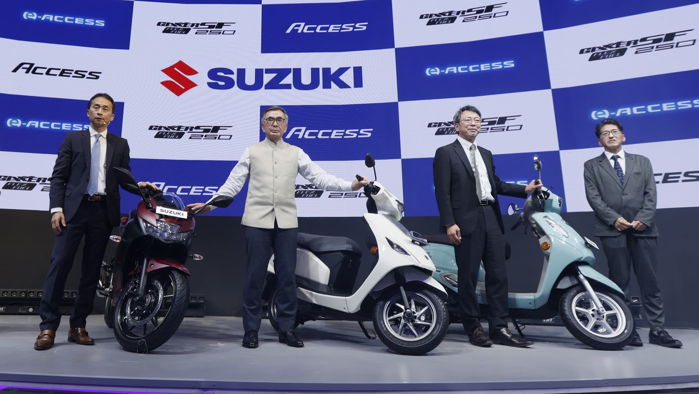 Suzuki reveals e-ACCESS, Gixxer SF 250 Flex fuel at Auto Expo 2025 - GaadiKey