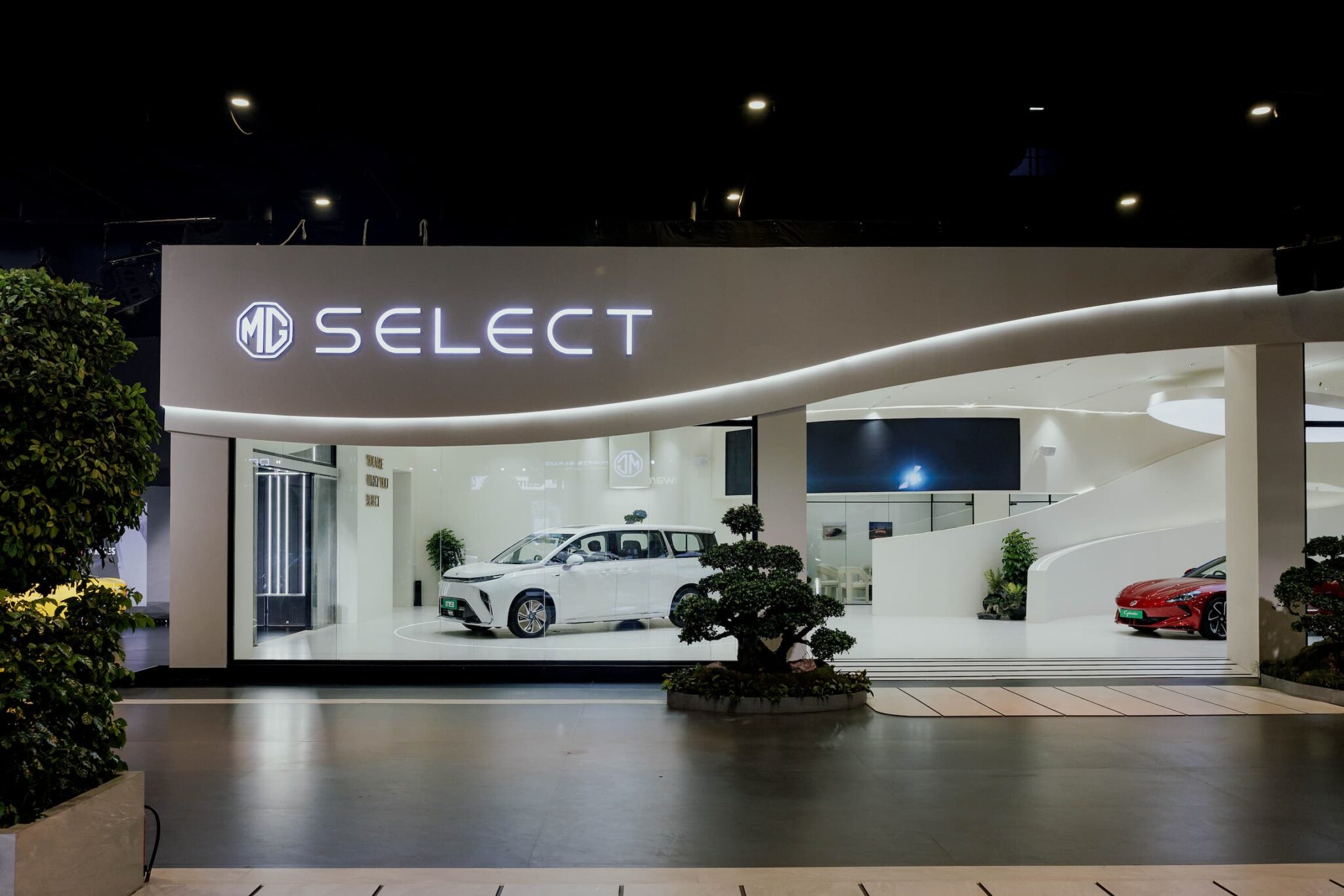 MG SELECT appoints 12 dealer partners across India - GaadiKey