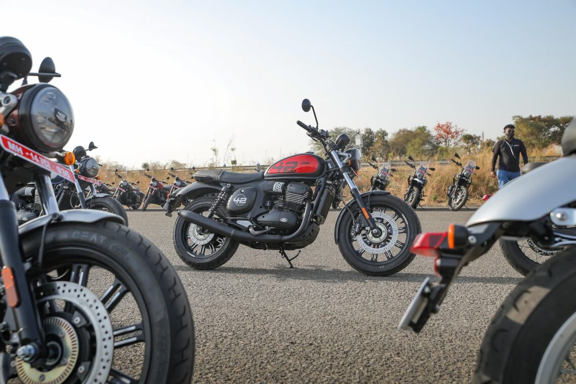 Jawa Yezdi and BSA Showcase their Performance at NATRAX Test Tracks ...