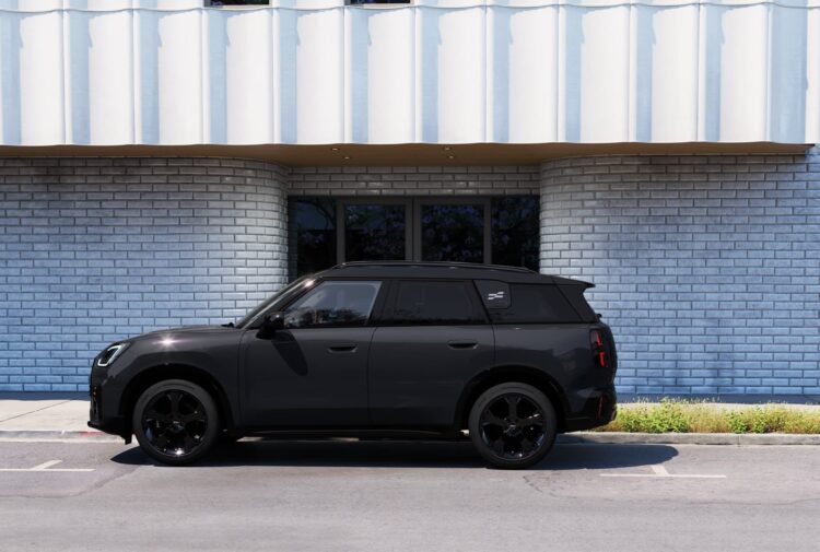 MINI Countryman E JCW Pack Launched in India at Rs 62L - GaadiKey