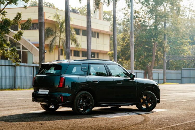 MINI Countryman E JCW Pack Launched in India at Rs 62L - GaadiKey