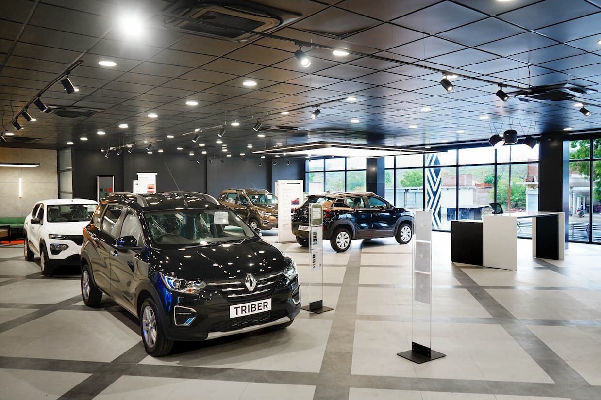 Renault India’s new R store makes a debut in Madhya Pradesh - GaadiKey