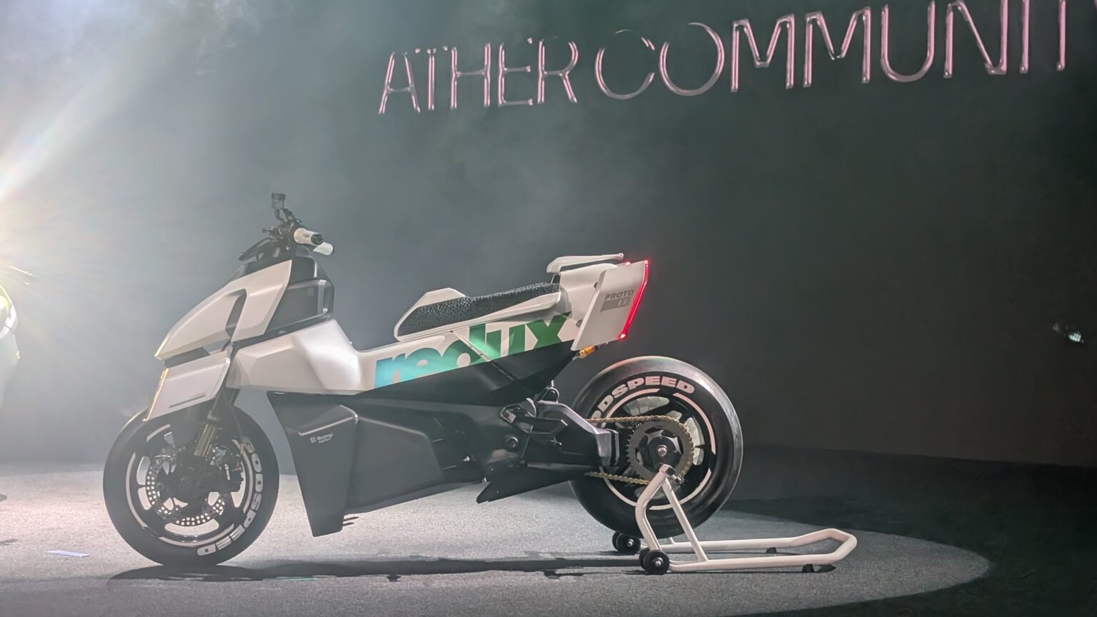 Ather Launches EL Platform & Redux Concept at Community Day 2025 - GaadiKey