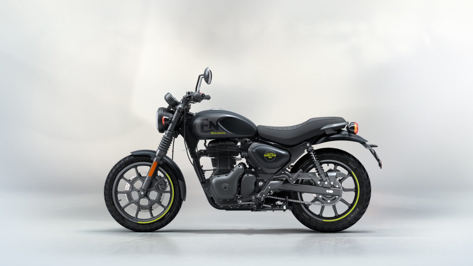 2025 Royal Enfield Hunter 350 in New Graphite Grey Color launched ...