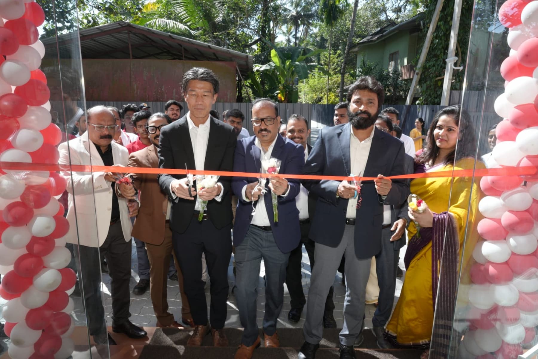 ISUZU Motors India Opens 7th Service Center in Kerala | Cedente Auto ...